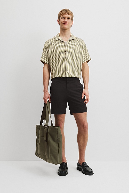 Buckle short store